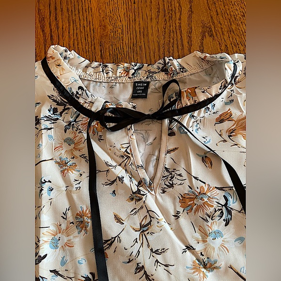 SHEIN | Tops | Nwt Shein 4x Curve Plus Ivory Flower Print Blouse | Poshmark